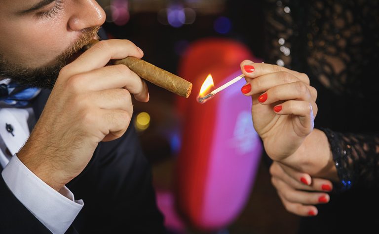Comandă trabucurile tale preferate - Trabucuri Online